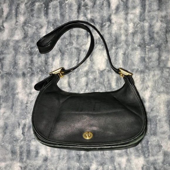 Coach | Bags | Vintage Black Coach 9338 Shoulder Bag Crescent Purse ...
